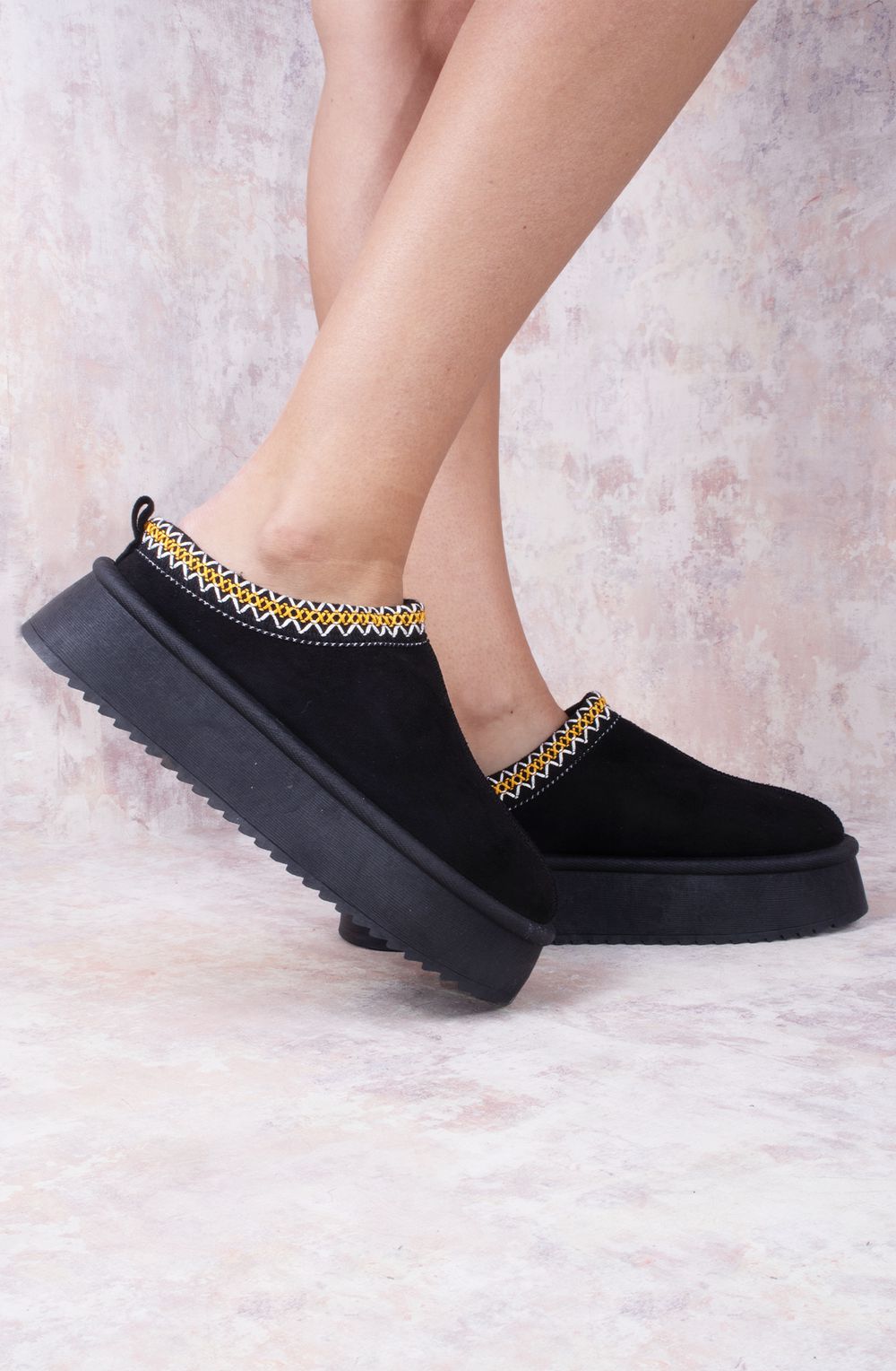 Women's Vanilla Suede Embroidered Chunky Platform Slippers Shoes Black ...